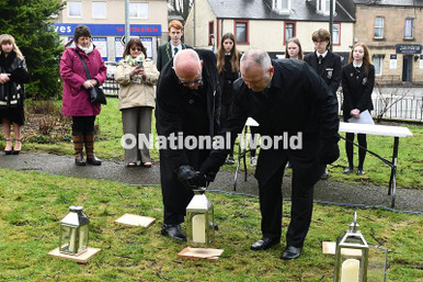 40090675-27-01-2025. Picture Michael Gillen. BONNYBRIDGE. Memorial ...