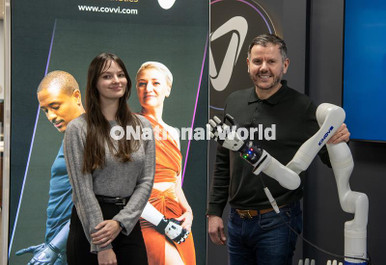 40097922-Carmen Tinning, product development manager wth Simon Pollard ...