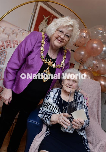 40100786-Laureate Court resident Gwen Burrow celebrated her 100th ...