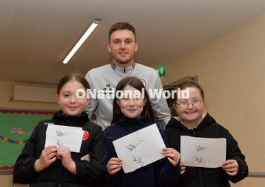 40102447-Young fans pictured with Derry City player Hayden Cann at the ...