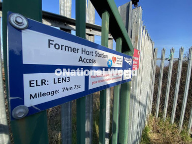 40117705-The Hart to Haswell walkway and Rail Crossing Ocean Road ...