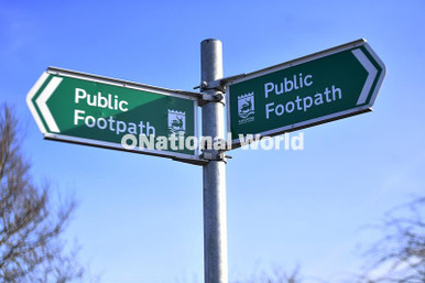 40117813-The Hart to Haswell walkway and Rail Crossing Ocean Road ...