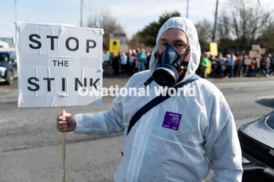 40133139-Protestors at Jameson Road Landfill protest in Fleetwood ...