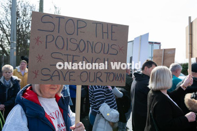 40133207-Protestors at Jameson Road Landfill protest in Fleetwood ...