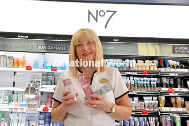 40201540-South Shields King Street Boots worker Ingrid Wright retires ...