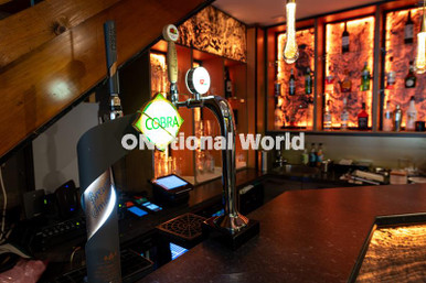 40276071-Interior of the recently refubished No. 81 Indian Restaurant ...