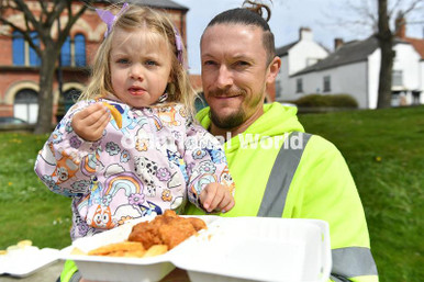 40292646-Nicky Stokes with his daughter Hattie . Picture by Frank Reid ...