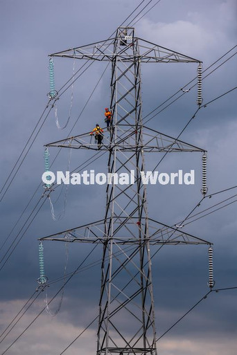 40314956-**EMBARGOED FOR YORKSHIRE POST ONLY** Electrical engineers are ...