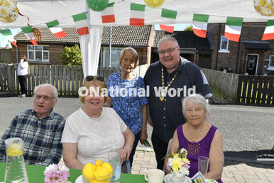 40324260-Michael Doherty, Mags Canning, Bridie Stewart and Helen ...