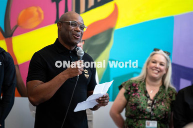 40342545-Former centre user and local businessman Rob Binns speaks at ...