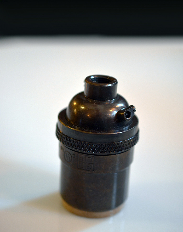 Grounded Keyless Socket - Oil-Rubbed Bronze