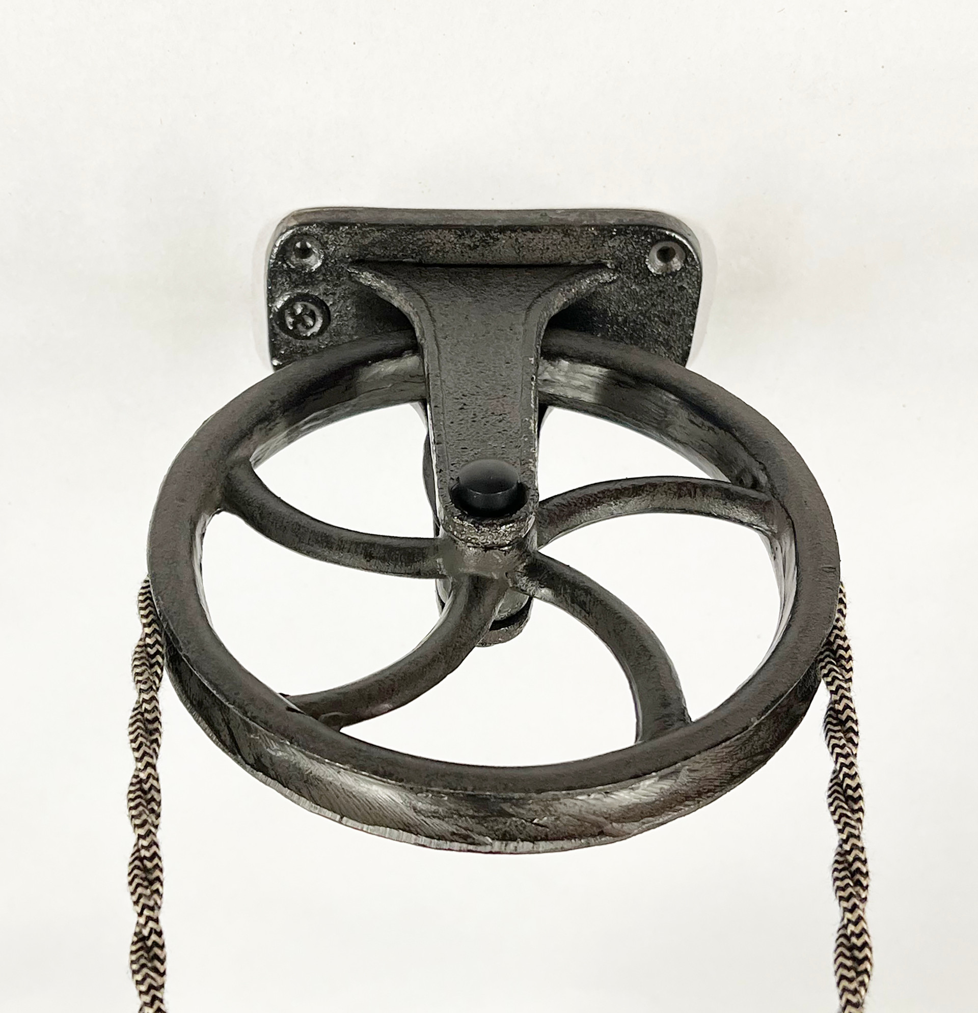 Industrial Pulley Wheel and Bracket - 6"