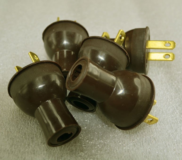 Vintage Style Round Plug