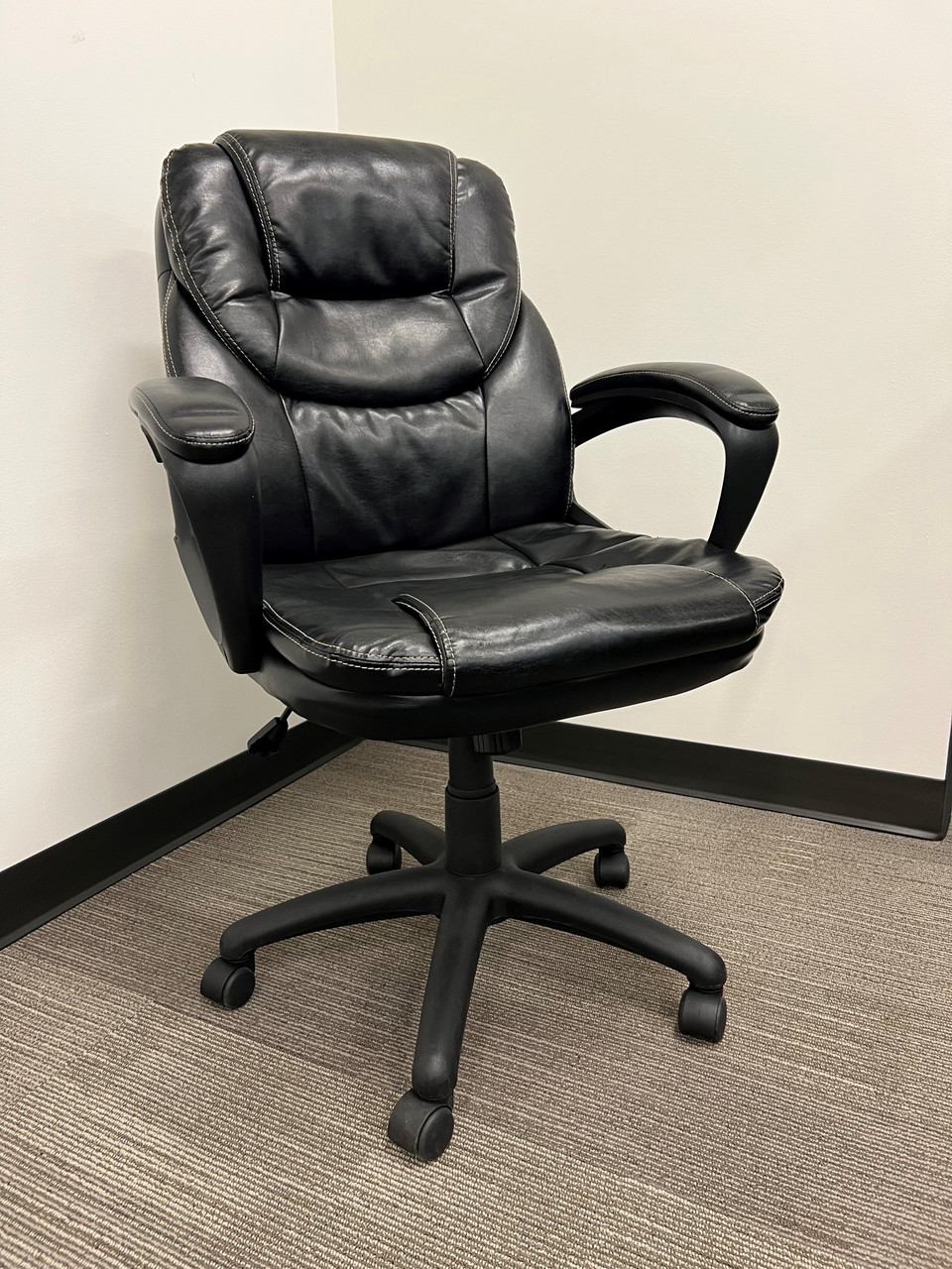 Pre-Owned Office Star Conference Chair, Black - Everything For Offices
