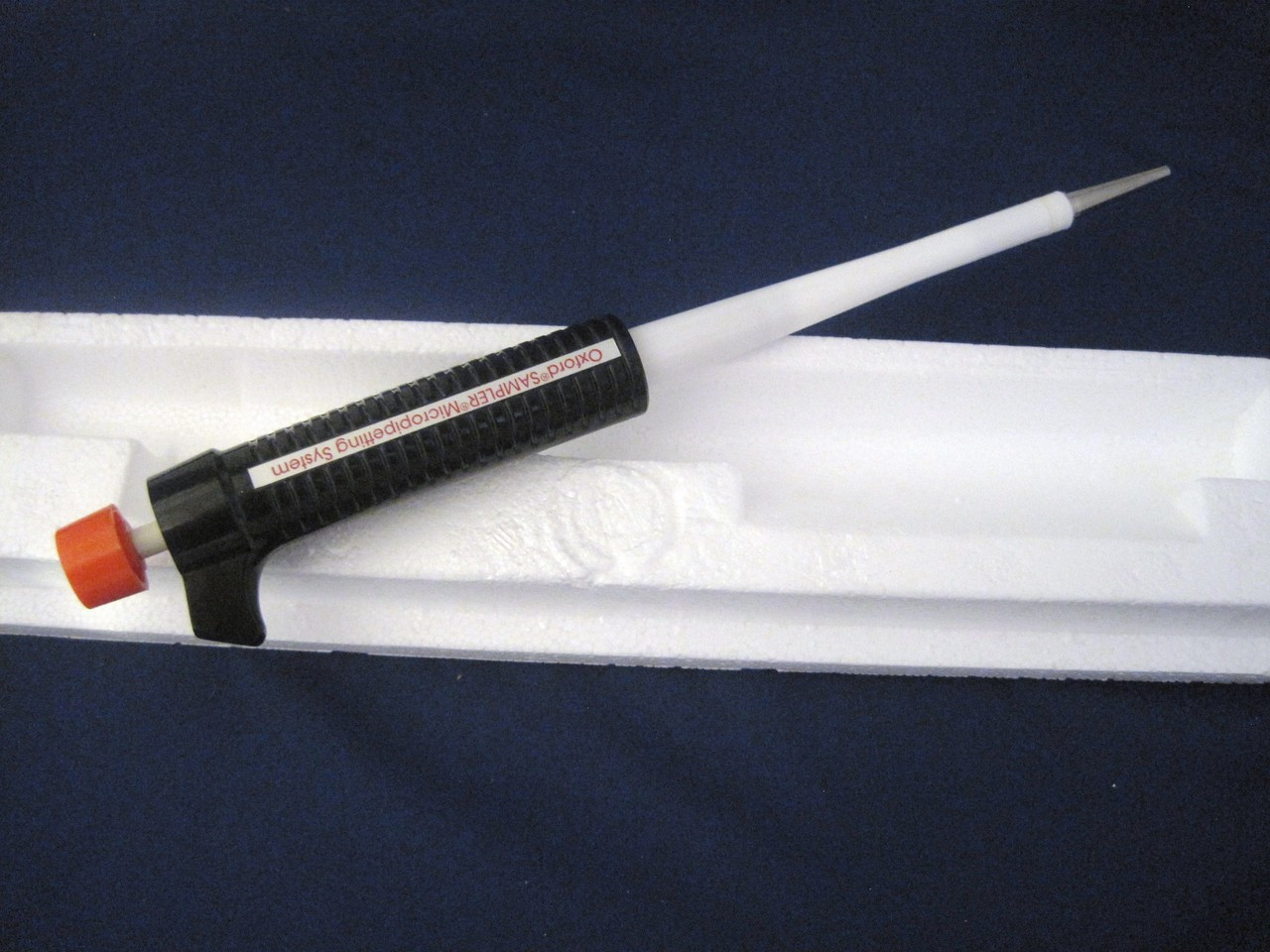 NEW Oxford 10uL Fixed Volume Micro Pipette Series 8000 Precision ...