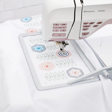 HUSQVARNA® VIKING® Mega Endless Embroidery Hoop 260 x 150 mm - The Iowa ...