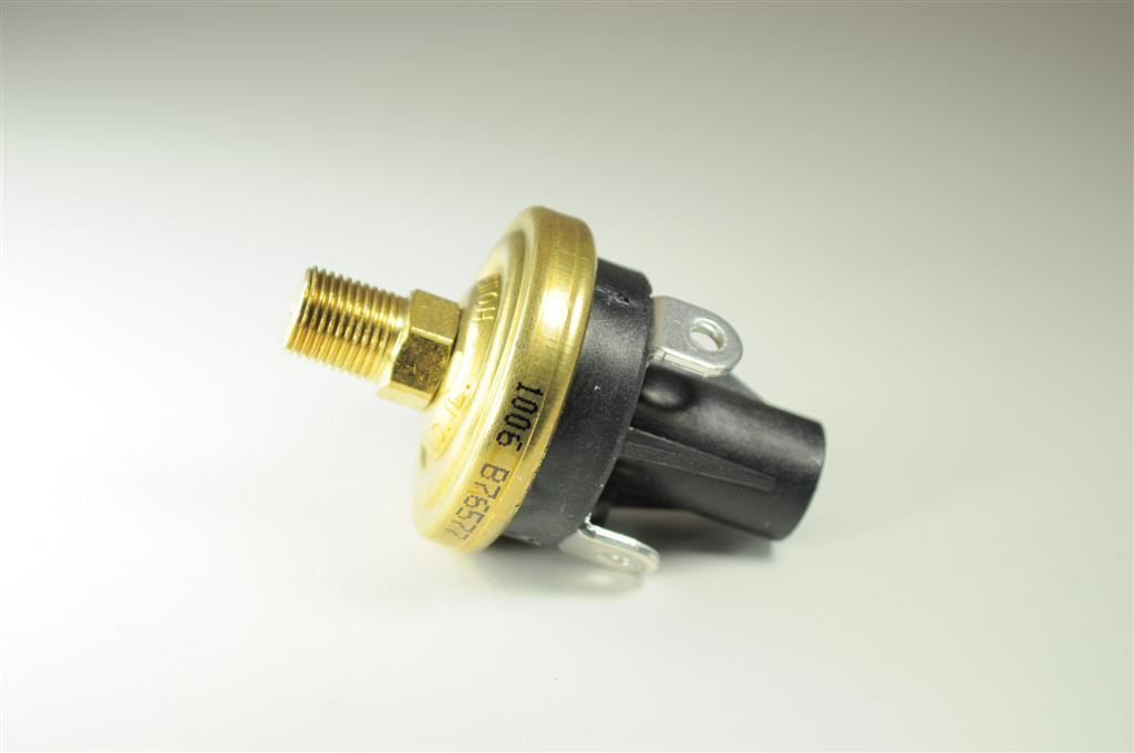 Stewart Warner Hobbs Pressure Switch 4 PSI - 76577