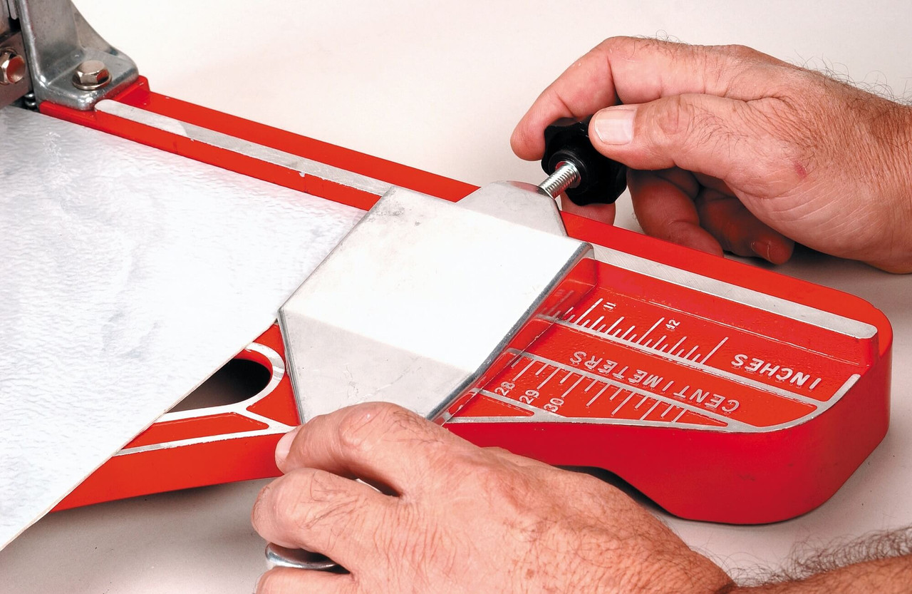 Roberts | Vinyl Cutter 30cm/12" | Vinyl Tile Cutter