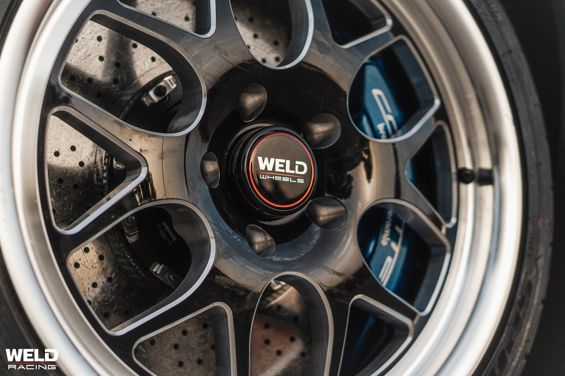 Upgrade Your Corvette C7 ZR1 with WELD Solana 18x10 & 18x12 Gloss Black ...