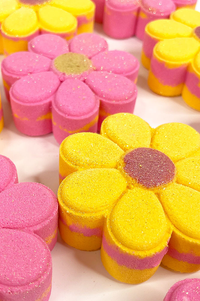 YELLOW FLOWER FIZZY BATH BOMB - HANA WHOLESALE
