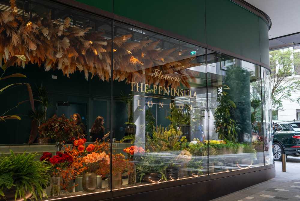Revealing a New Flower Shop at Peninsula London - Moyses Stevens