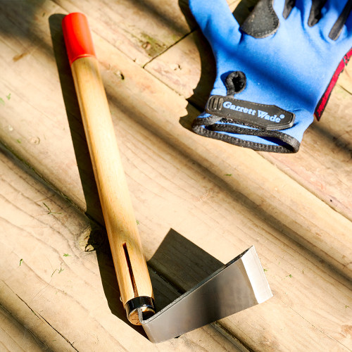 Sharp and Precise Japanese Hand Hoe