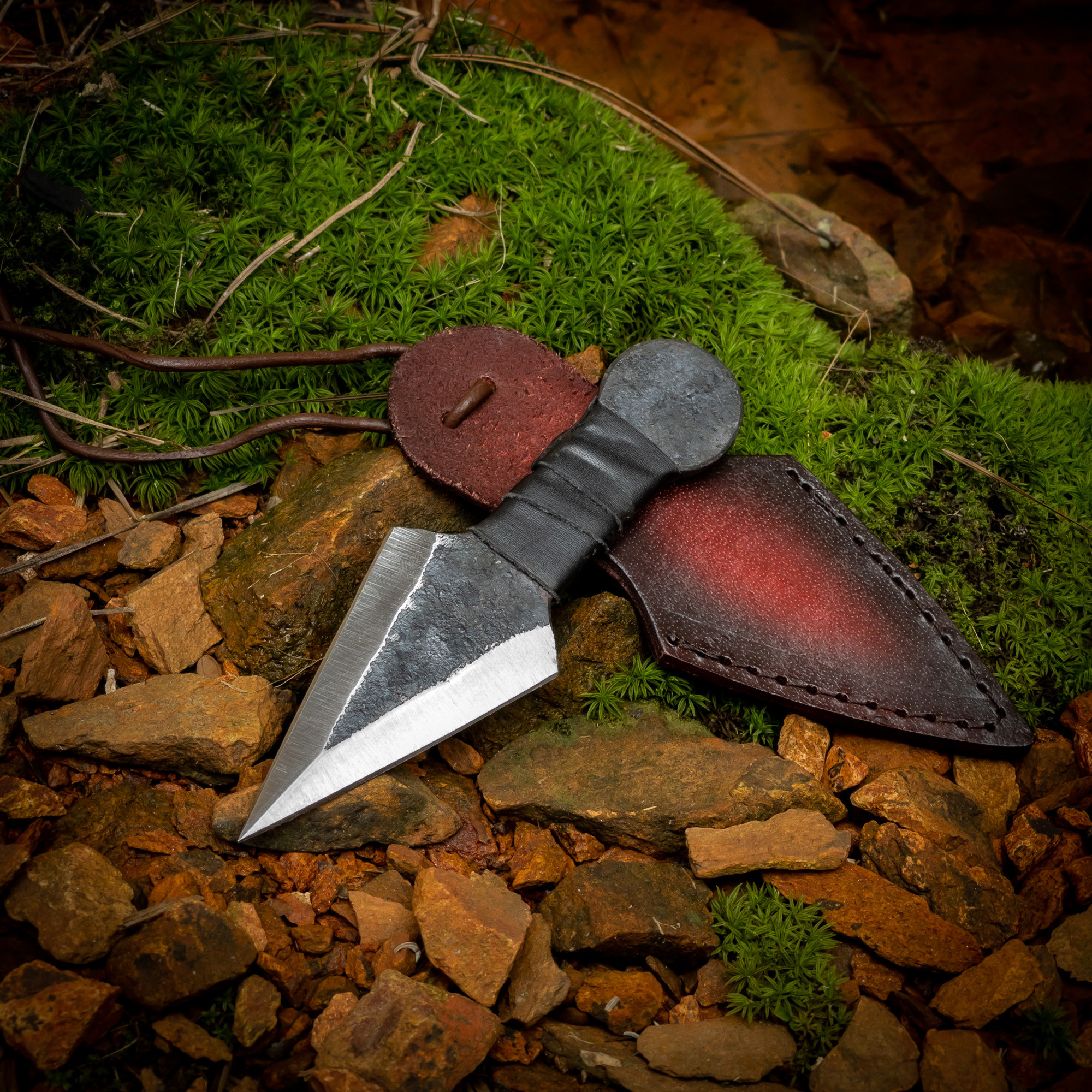 Daggers for Sale - Shop High-Quality Daggers at SwordsSwords Online Store