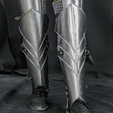 Steel Greaves – Durable Leg Protection for Warriors