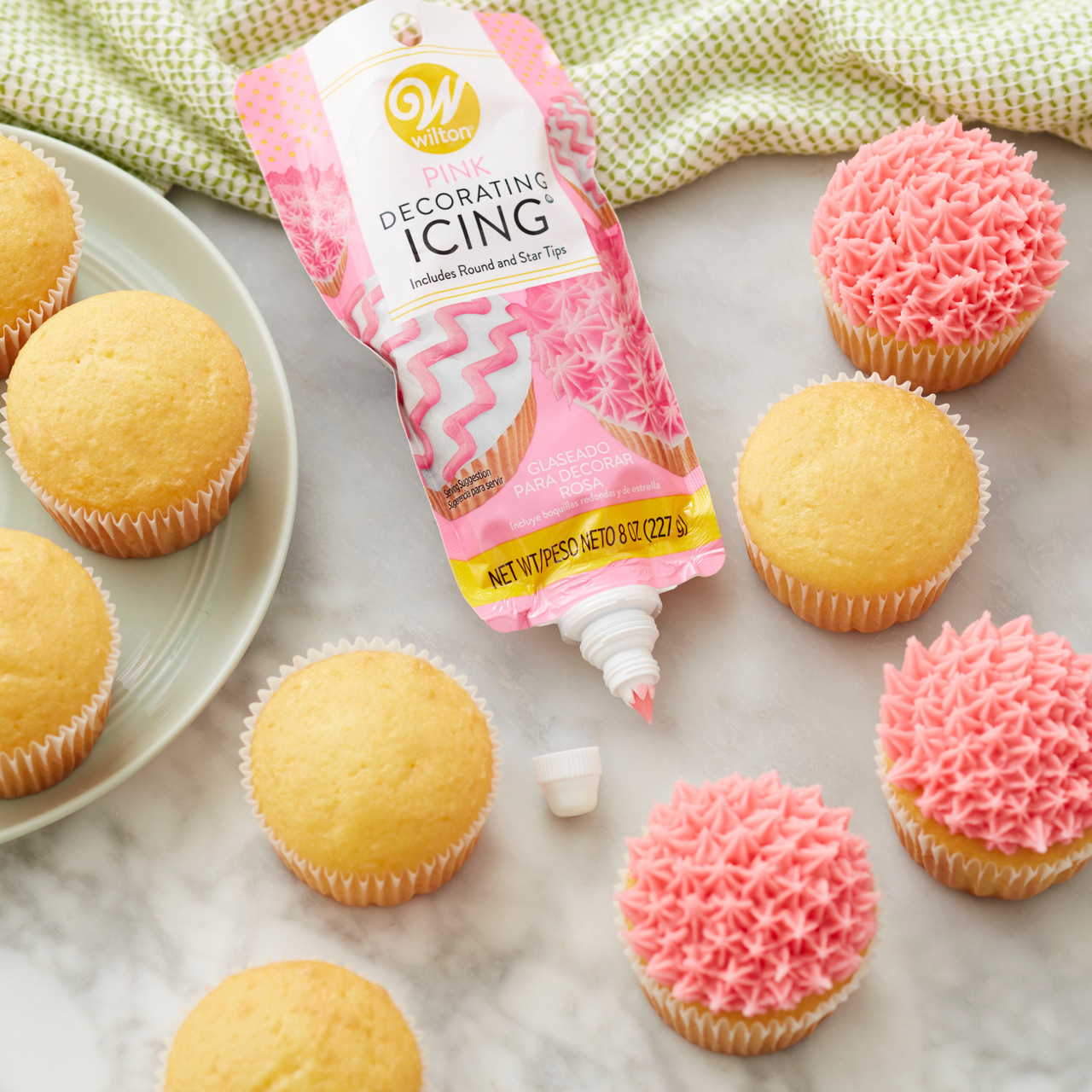 Pink Icing Pouch with Tips, 8 oz. - Wilton B2B