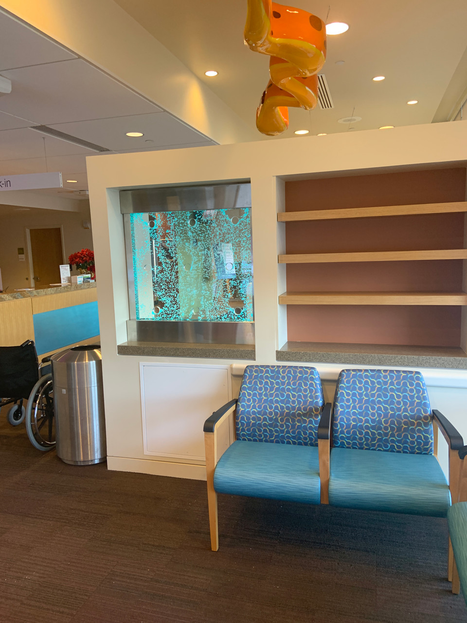 Inset Stainless Swirly Wall - Water Gallery