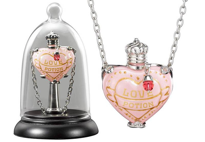 Harry Potter Love Potion Pendent + Display Case