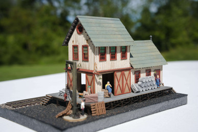 Small Town Freight Station Kit - HO
