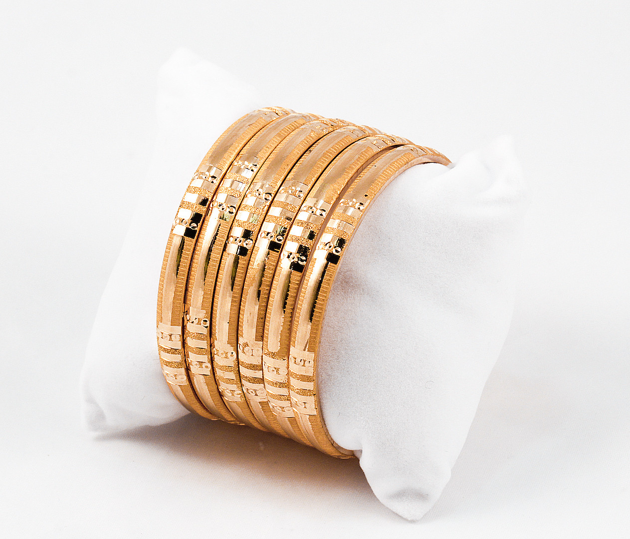 YELLOW GOLD BANGLES, SET OF 6, 21K, Size: Large, Weight: 63g ...