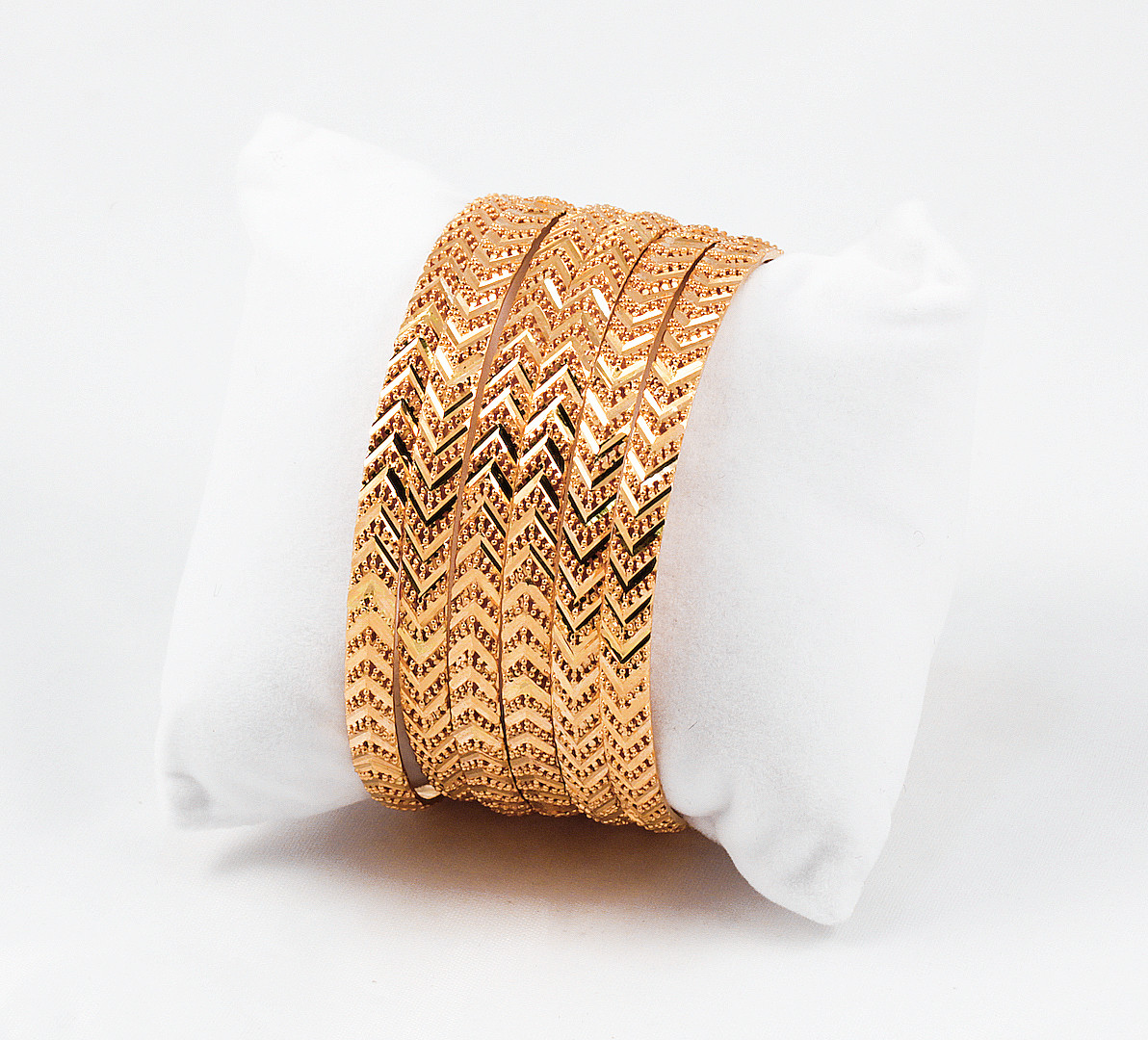 YELLOW GOLD BANGLES, SET OF 6, 21K, Size: x-Large, Weight: 72.5g ...