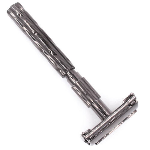 Best Travel Accessories | Parker 22R Safety Razor Gift Set