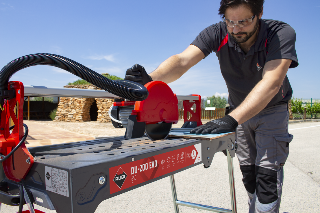 Rubi DU-200 EVO Wet Tile Saw w/ Stand