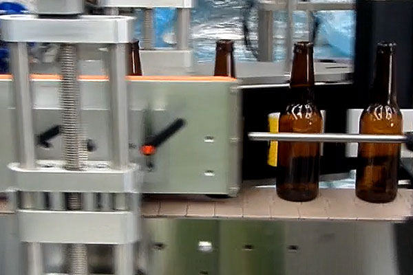 Industrial Labelling & Coding Machines For Bottles