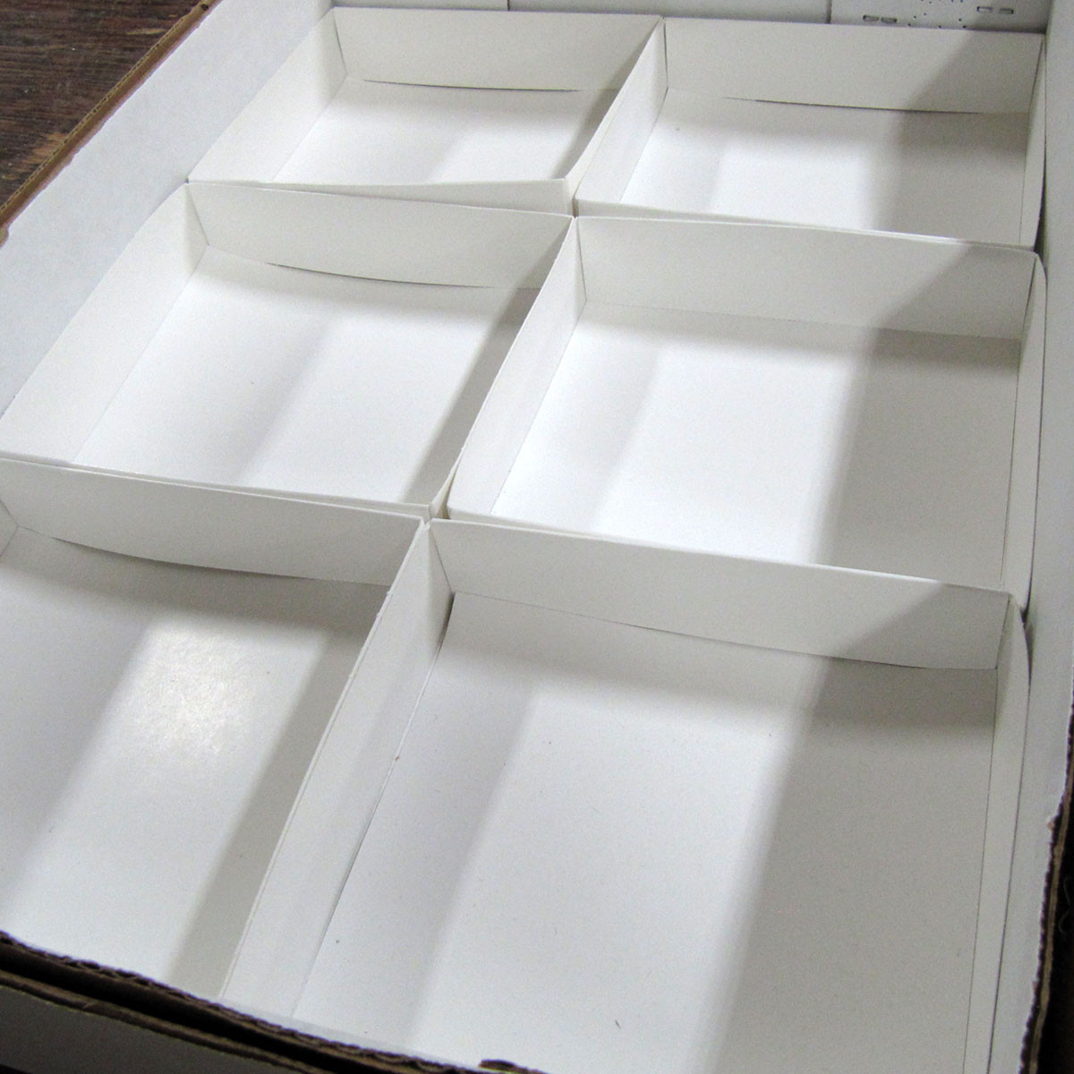 White Mineral Fold-up Boxes, size 6's (5" x 4.75") - 100 pieces