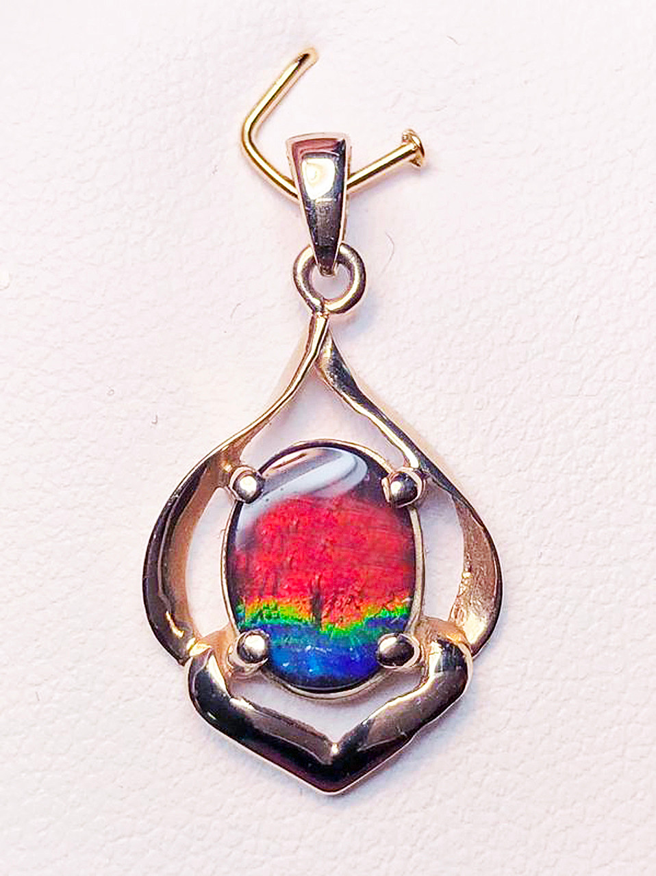 Korite Ammolite Oval Rosalind Pendant 16KGP