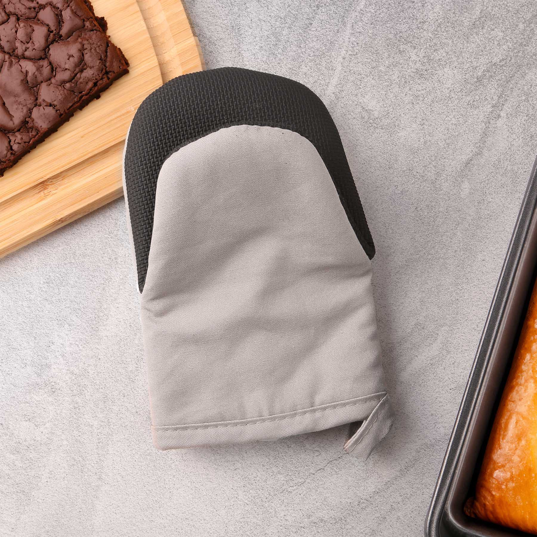 Apex Puppet Oven Mitt - HPG Brands