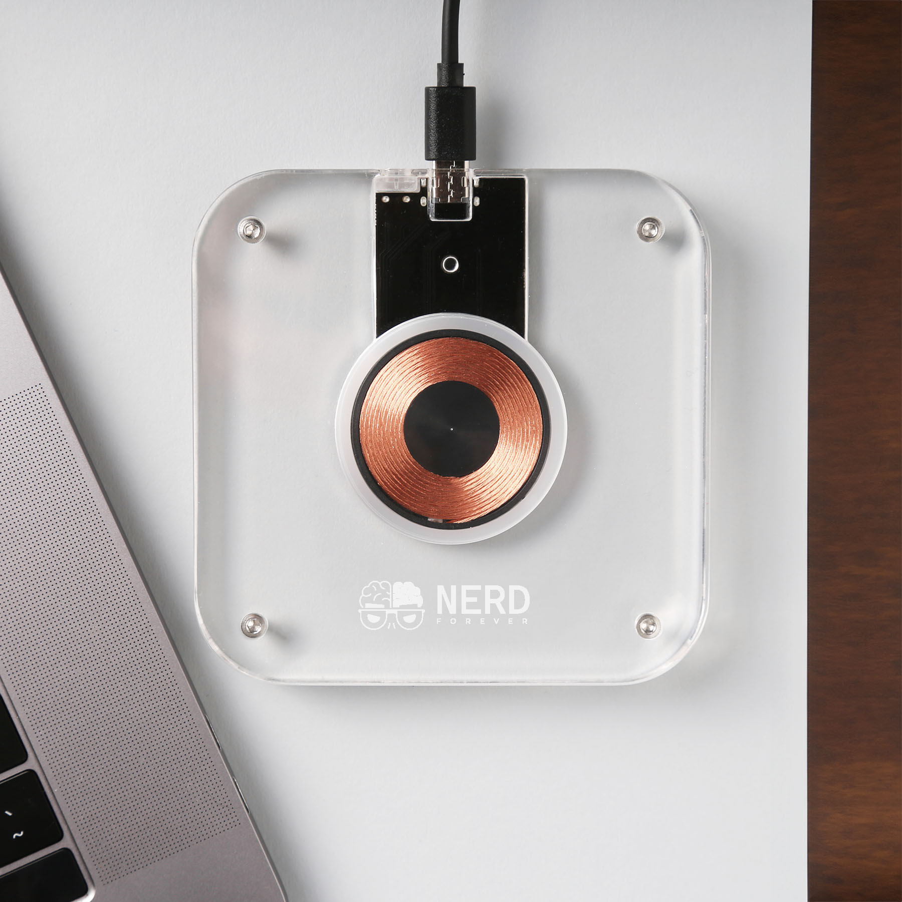 Lofi™ Acrylic Wireless Charger - HPG Brands