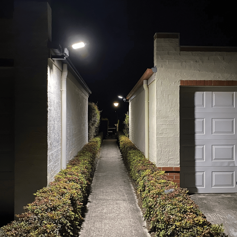 Solar Wall or Post Light With Motion Sensor IP66 6000K 1000lm ...