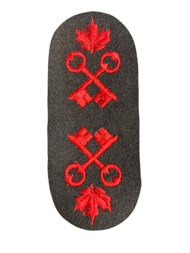 Royal Canadian Navy Ship's Storesman Trade Collar Badge