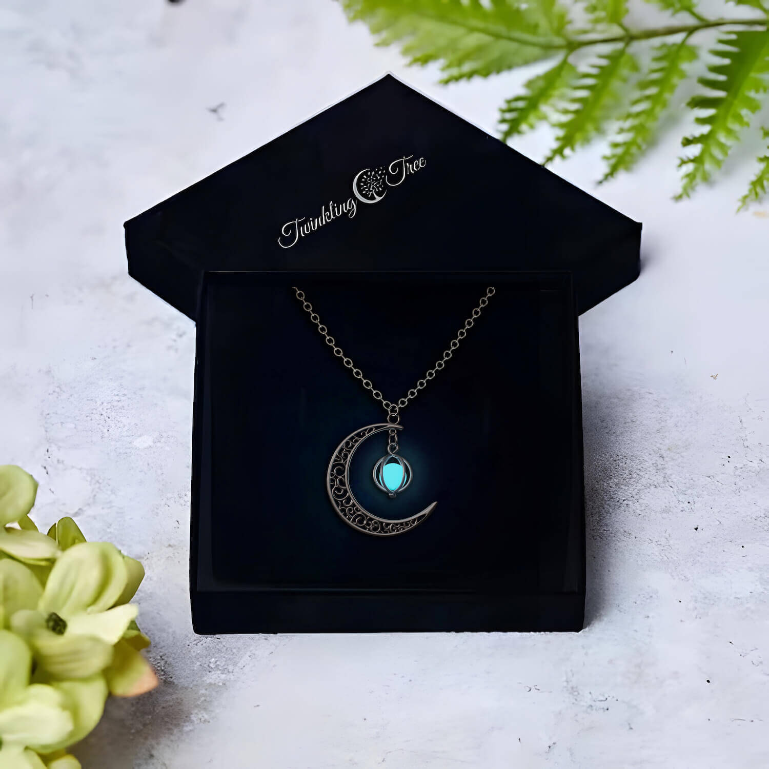 Enchanted Moonstone Necklace - TwinklingTree