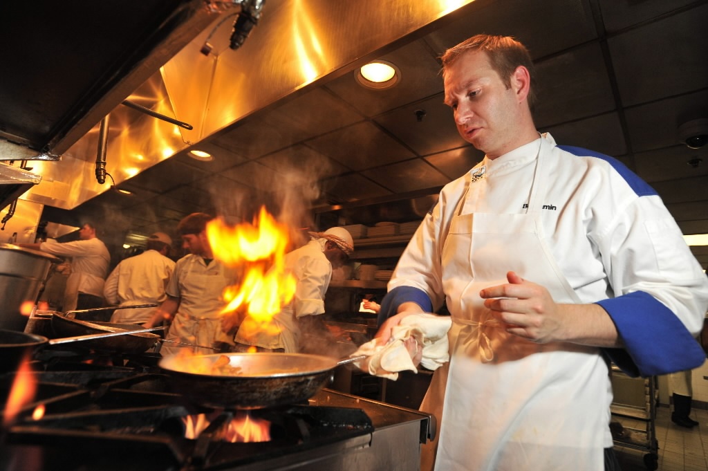 What's It Like to Chafe as a Chef? - No More Chafe - Thigh Guards