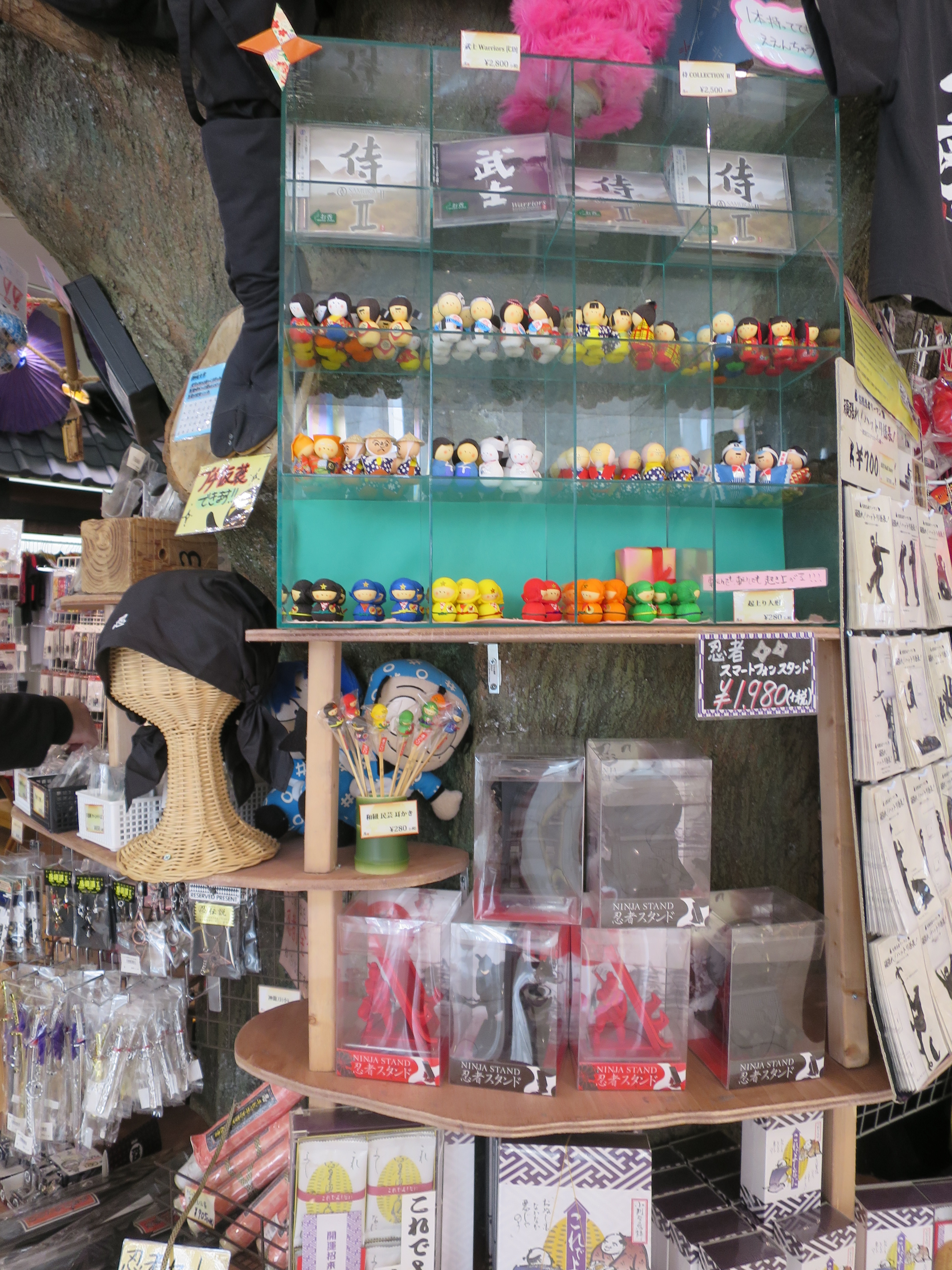 Touring a Ninja Shop, and Throwing Shuriken in Osaka, Japan - Ronin Katana