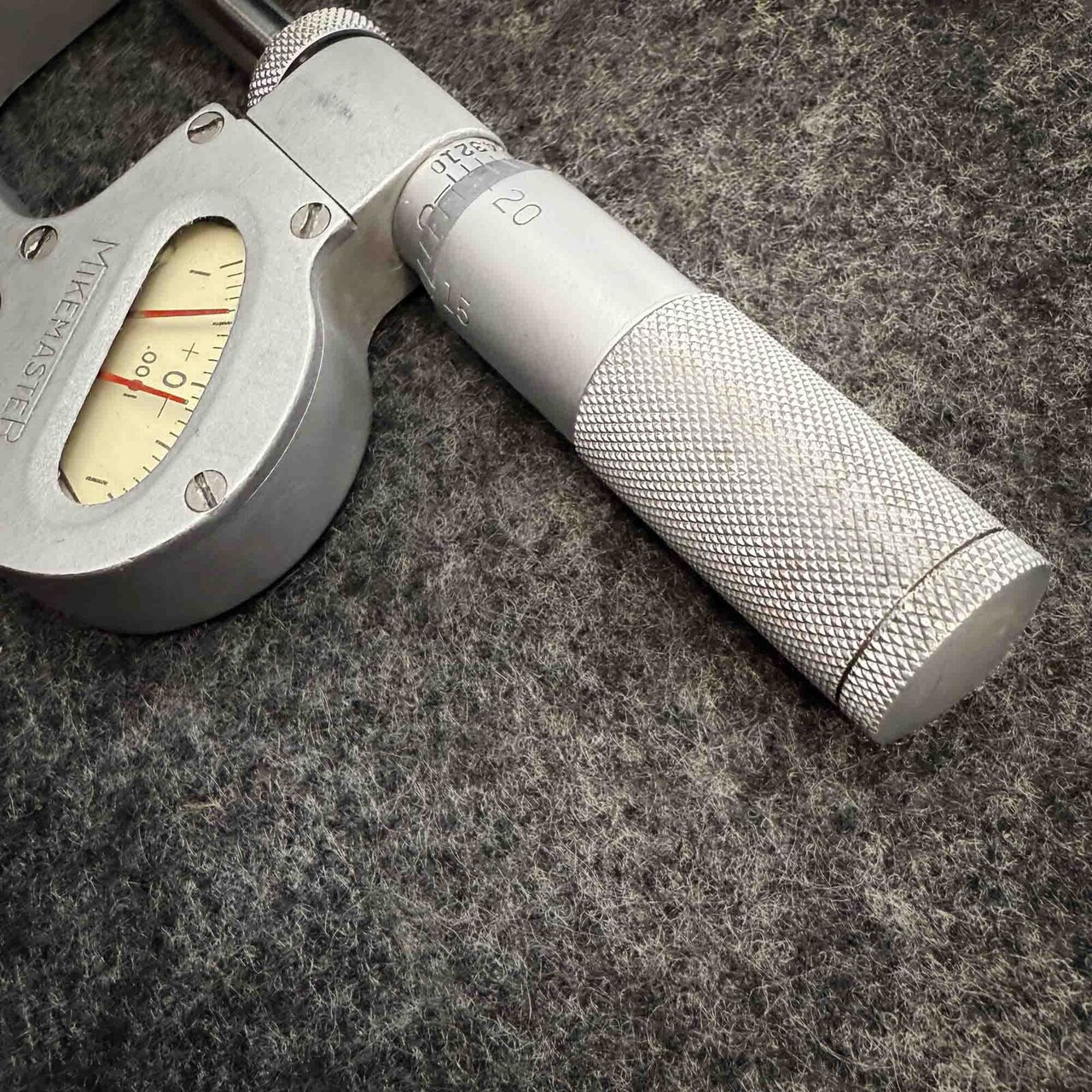 Indicating Micrometer- Federal 200P-1 MikeMaster 0-1" with Case ...