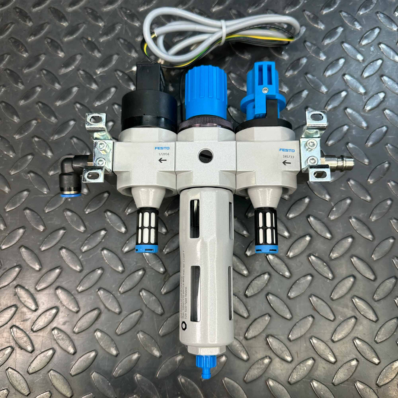 FESTO MINI Pneumatic Manifold with Regulator and Valves