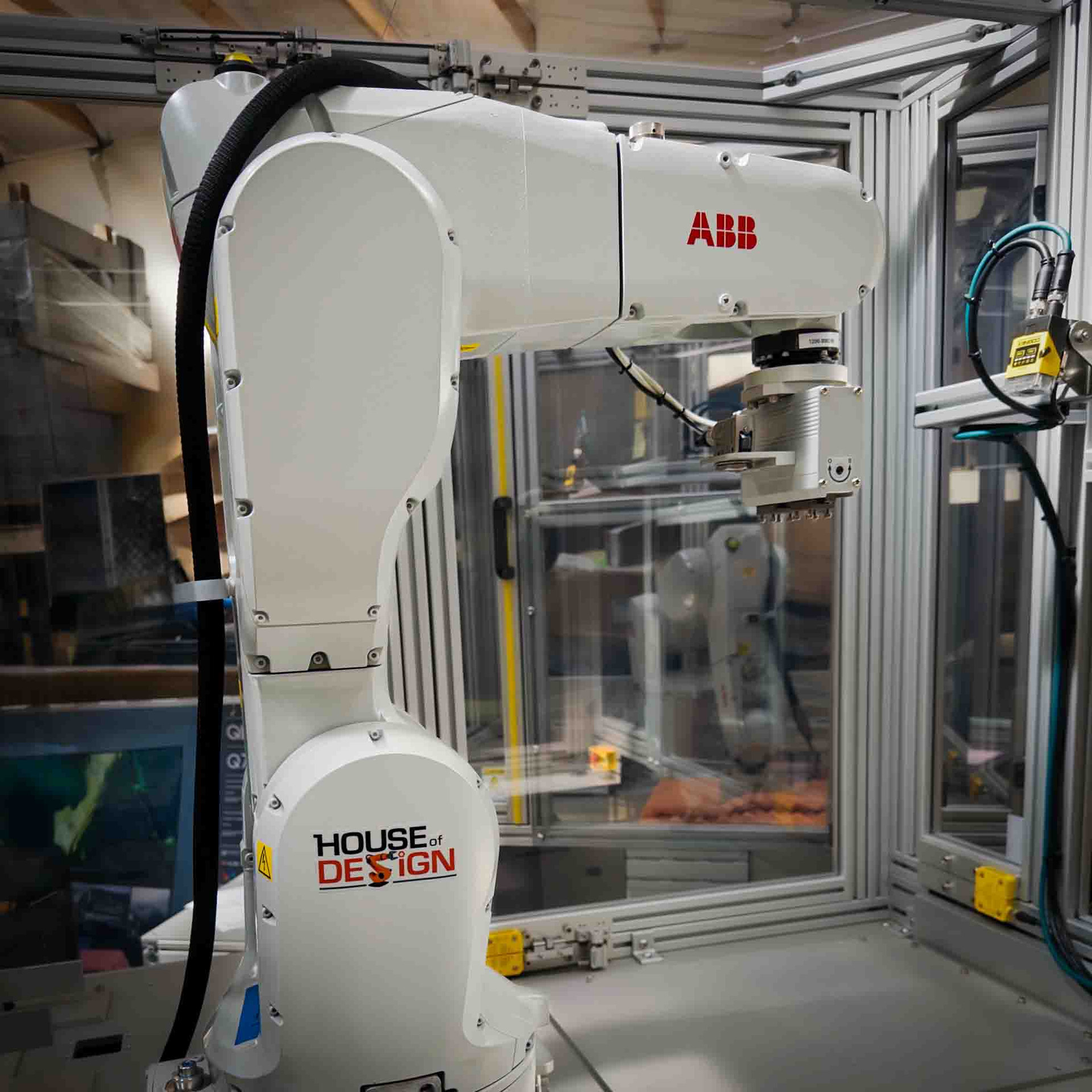 ABB IRB 1200 Robot Cell w/ IRC5 Controller & FlexPendant