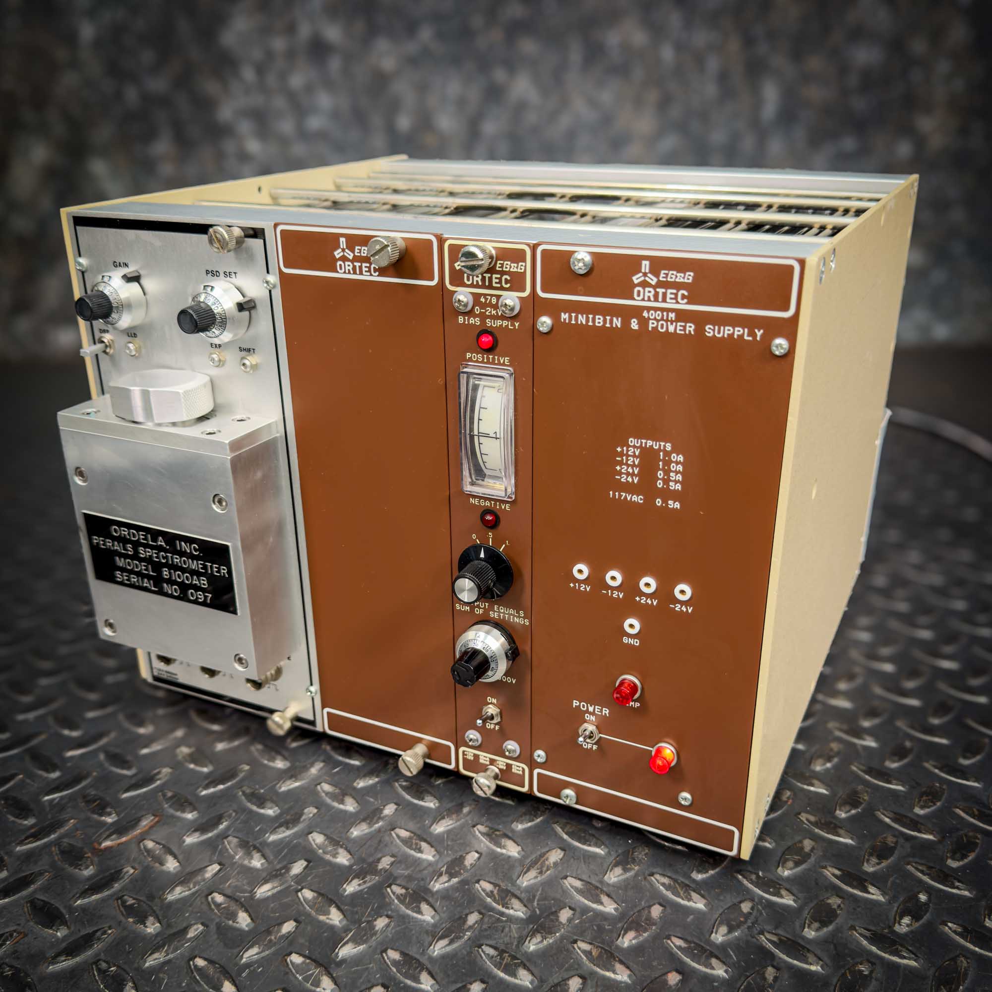 Spectrometer NIM BIN - Ordela PERALS 8100AB Spectroscopy Crate ...